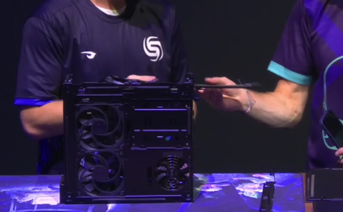 El Intel NUC 13 Extreme Raptor Canyon soportará gráficas de triple slot