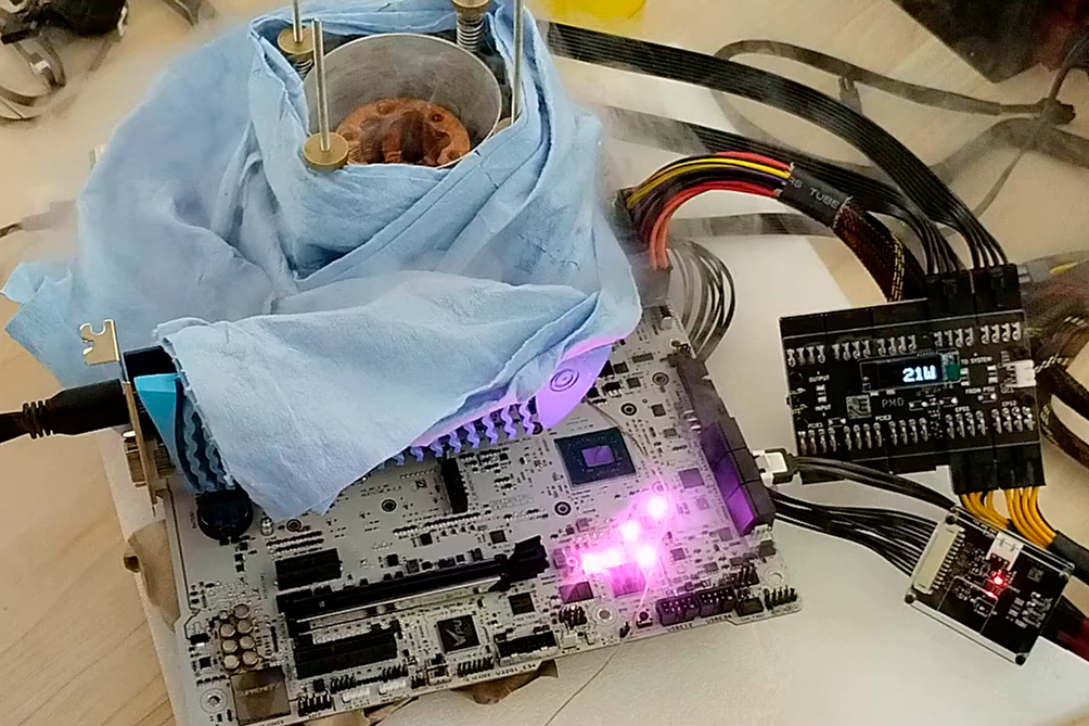 Nuevo récord de overclock llevando un Intel Core i9-13900K hasta los 8. ...