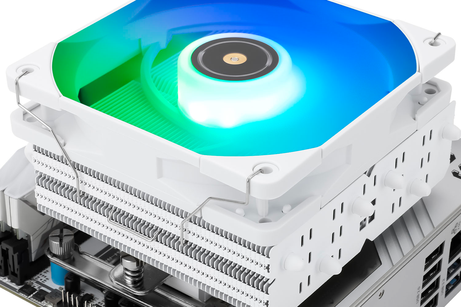 Thermalright tiñe de blanco y añade RGB al disipador de perfil bajo SI-100