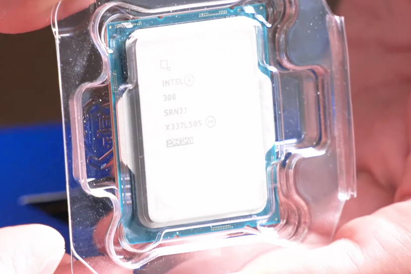 El Intel 300 es más del doble de lento en multinúcleo que el Core i3-14100