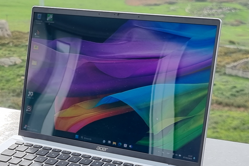 ACER Swift GO 14 OLED Review