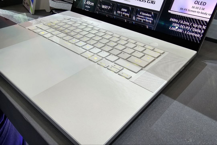 El portátil para Gaming fino y ligero ASUS ROG Zephyrus G16 se pasa a ...