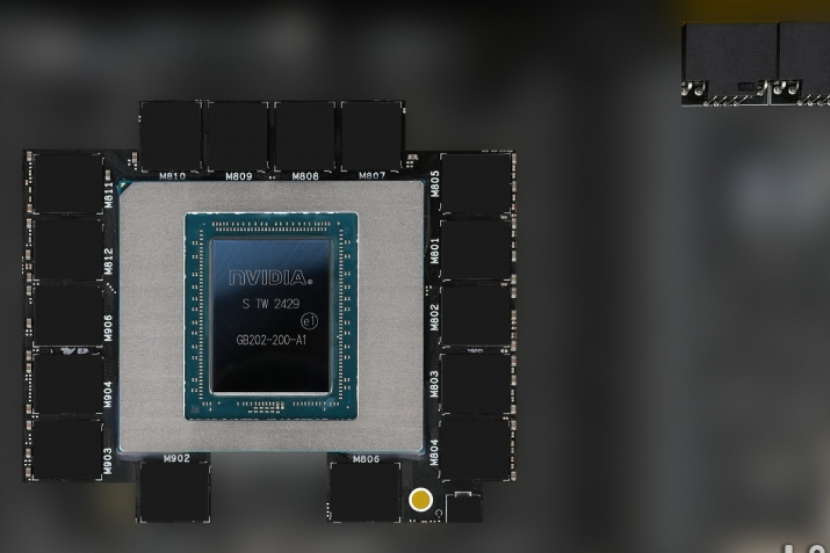 Aparece un prototipo de NVIDIA con la GPU GB202, 32 GB de VRAM a 32 ...