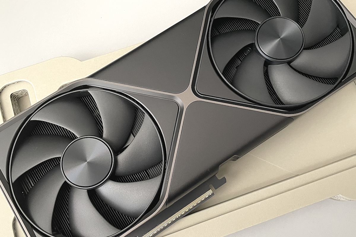 NVIDIA confirma que hay GPUs de las RTX 5090, 5080 y 5070 Ti con menos ...
