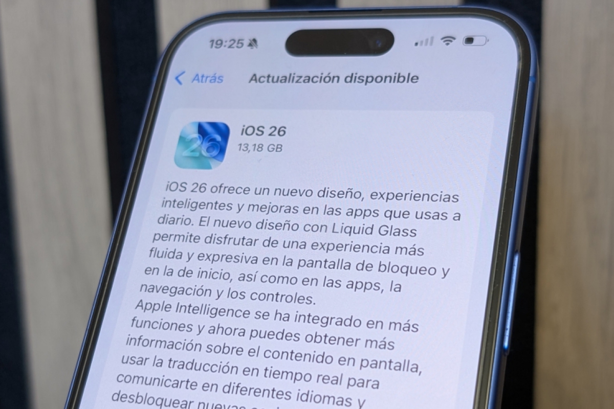 Ya disponible iOS 26 en versión final. La polémica interfaz Liquid Glass llega a los iPhone