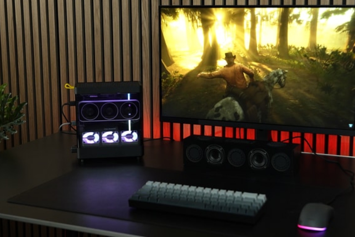 El Wee Beastie es el ordenador de 4,75 litros con un Intel Core Ultra 7 ...