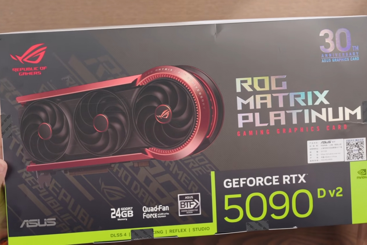 ASUS también tiene disponible la ROG RTX 5090 MATRIX Edición Especial ...
