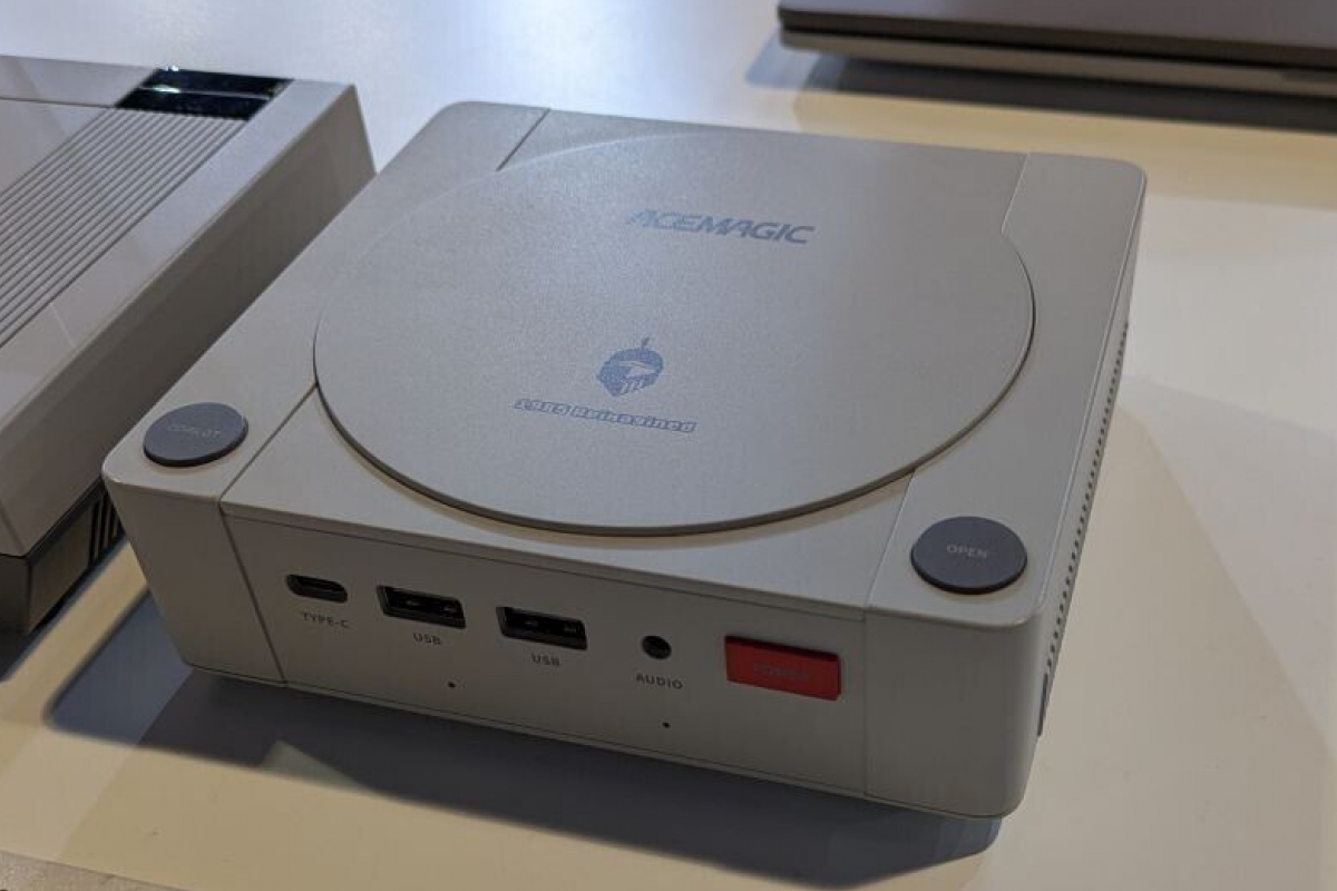 Acemagic muestra en el CES MiniPCs con diseño de Dreamcast y APU hasta ...