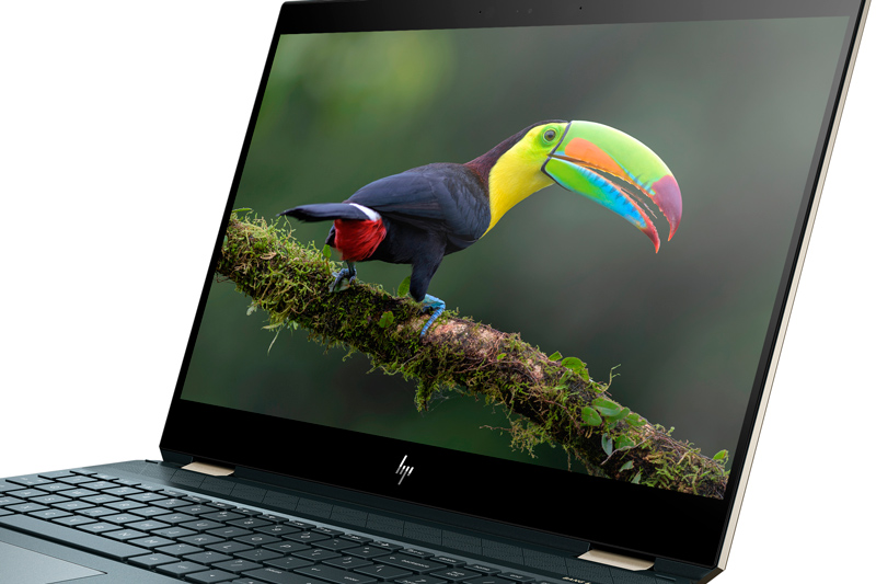HP presume de la primera pantalla AMOLED de 15 pulgadas del mercado en ...