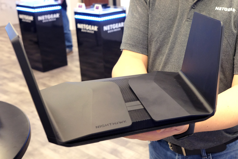 WiFi 6 a 6 Gbps y Multi-GIG a 5 Gbps en el llamativo router "con alas ...