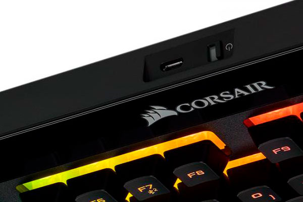 El Corsair K57 RGB Wireless ofrece hasta 200 horas de autonomía y es ...