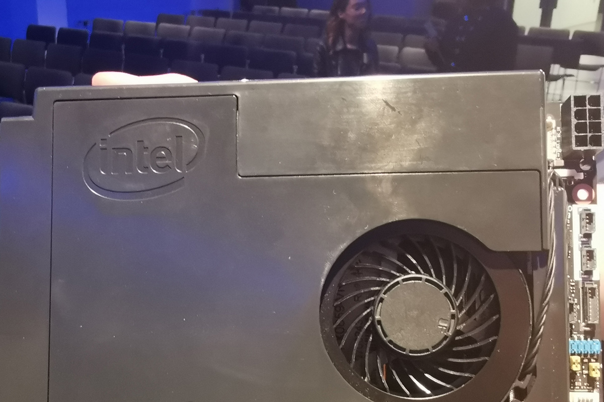 Intel presenta “The Element”, un concepto de ordenador modular ...