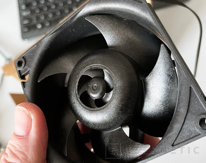 Arctic Cooling S8038-10K Server Fan Review