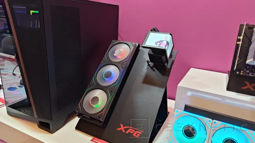 Nueva RL AiO XPG Levante View Pro 360 con pantalla LCD curva de 6,7 ...