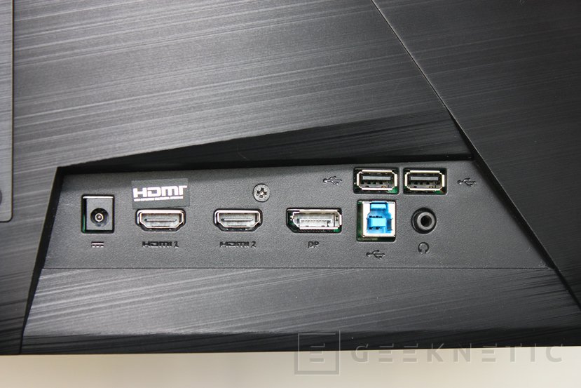 Review Monitor Gaming MSI Optix MAG321CQR